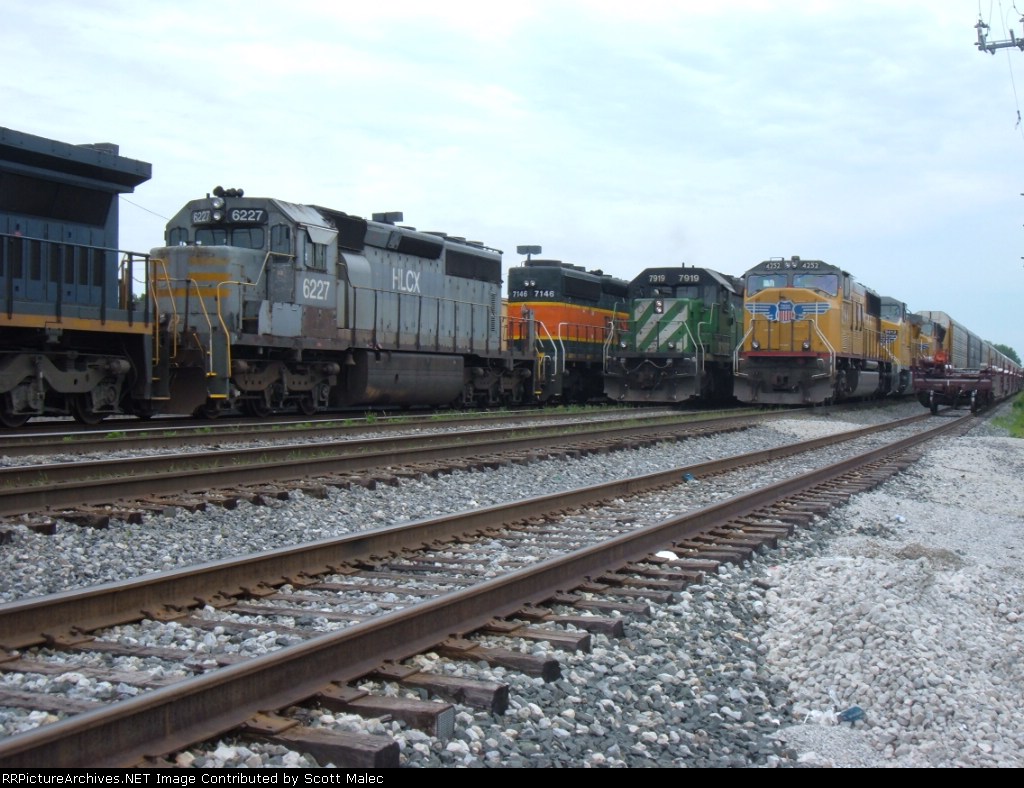 HLCX 6227, BNSF 7919 & UP 4252